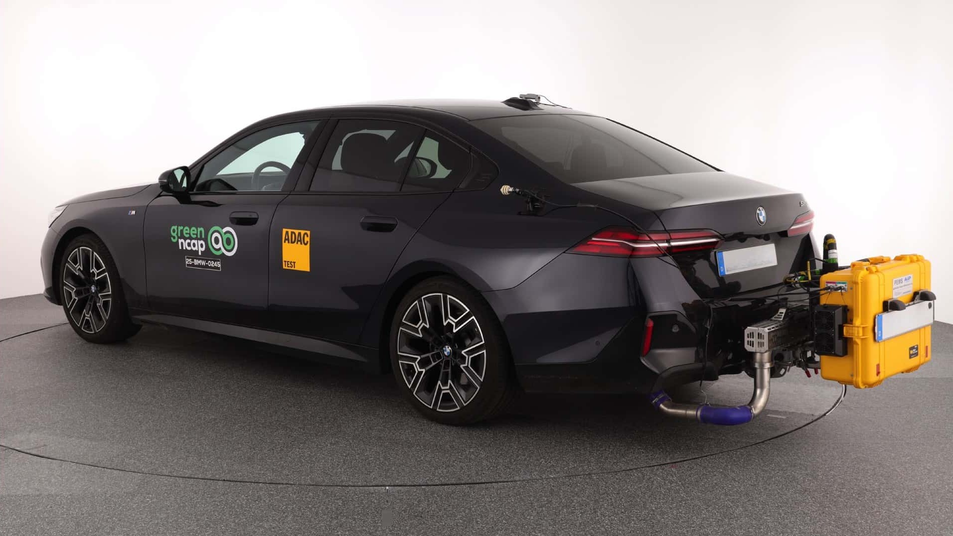 BMW 5 Series và X2 nhận 2,5 sao Green NCAP - Euro Car